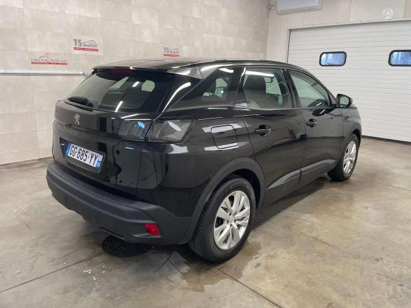 Black Peugeot 3008 2022 in Marijampole, with an engine capacity of 1.20 L and mileage of 133 thousand km for 12705 €, photo 4 on AUTOMOTO.COM.LV
