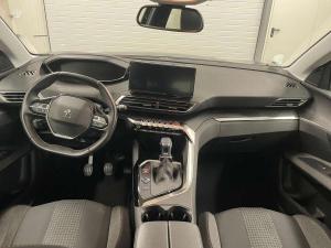 Black Peugeot 3008 2022 in Marijampole, with an engine capacity of 1.20 L and mileage of 133 thousand km for 12705 €, photo 11 on AUTOMOTO.COM.LV