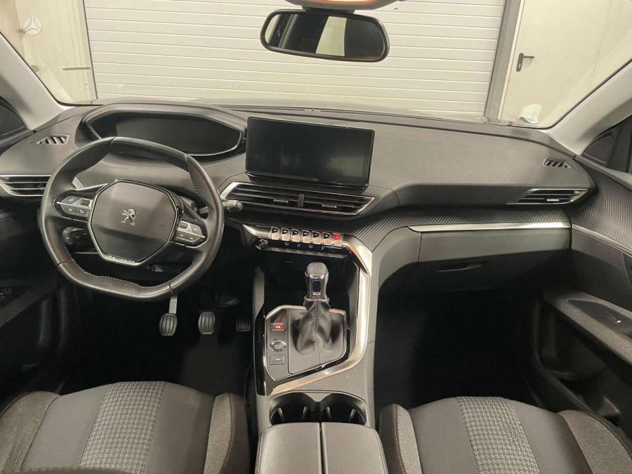 Black Peugeot 3008 2022 in Marijampole, with an engine capacity of 1.20 L and mileage of 133 thousand km for 12705 €, photo 11 on AUTOMOTO.COM.LV