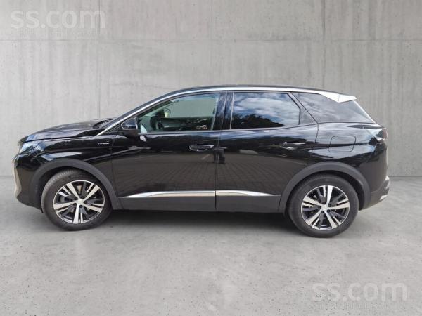 Black Peugeot 3008 2022 in Riga, with an engine capacity of 1.60 L and mileage of 40 thousand km for 20400 €, photo 5 on AUTOMOTO.COM.LV