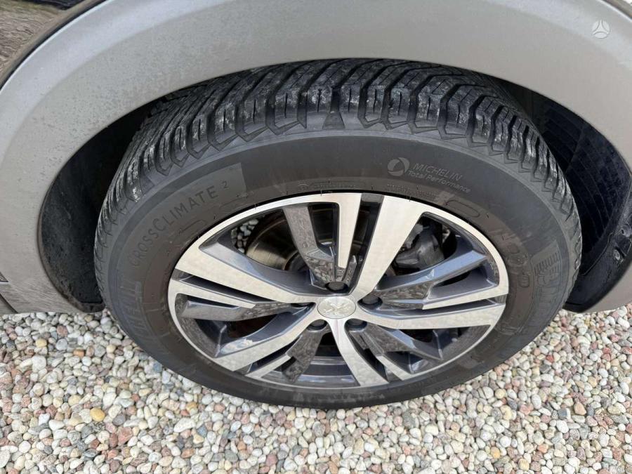 Melns Peugeot 3008 2022 Marijampole, ar dzinēja tilpumu 1.20 L un nobraukumu 149 tūkst. km par 15119 €, foto 14 vietnē AUTOMOTO.COM.LV
