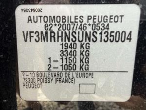 Melns Peugeot 3008 2022 Marijampole, ar dzinēja tilpumu 1.20 L un nobraukumu 149 tūkst. km par 15119 €, foto 41 vietnē AUTOMOTO.COM.LV