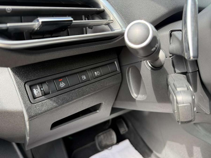 Melns Peugeot 3008 2022 Marijampole, ar dzinēja tilpumu 1.60 L un nobraukumu 133 tūkst. km par 16595 €, foto 33 vietnē AUTOMOTO.COM.LV