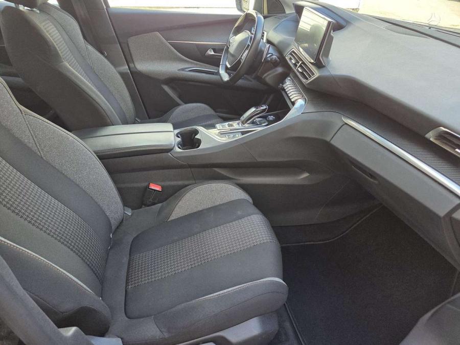 Black Peugeot 3008 2022 in Vilnius, with an engine capacity of 1.50 L and mileage of 219 thousand km for 15000 €, photo 12 on AUTOMOTO.COM.LV