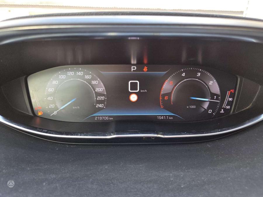 Black Peugeot 3008 2022 in Vilnius, with an engine capacity of 1.50 L and mileage of 219 thousand km for 15000 €, photo 13 on AUTOMOTO.COM.LV