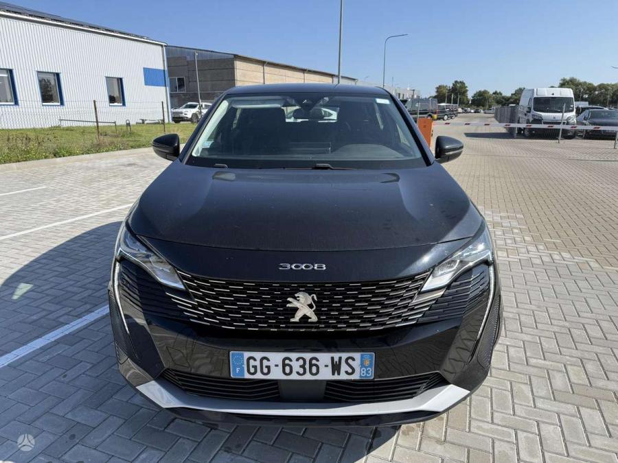 Black Peugeot 3008 2022 in Taurage, with an engine capacity of 1.20 L and mileage of 96 thousand km for 13068 €, photo 4 on AUTOMOTO.COM.LV