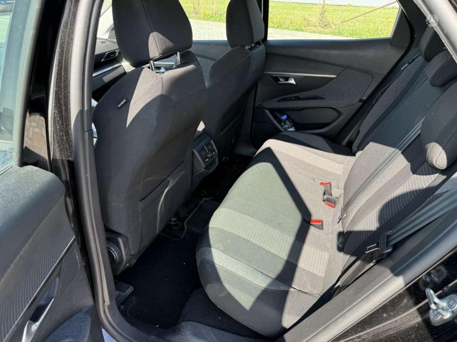 Black Peugeot 3008 2022 in Taurage, with an engine capacity of 1.20 L and mileage of 96 thousand km for 13068 €, photo 16 on AUTOMOTO.COM.LV