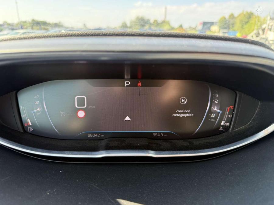 Black Peugeot 3008 2022 in Taurage, with an engine capacity of 1.20 L and mileage of 96 thousand km for 13068 €, photo 19 on AUTOMOTO.COM.LV