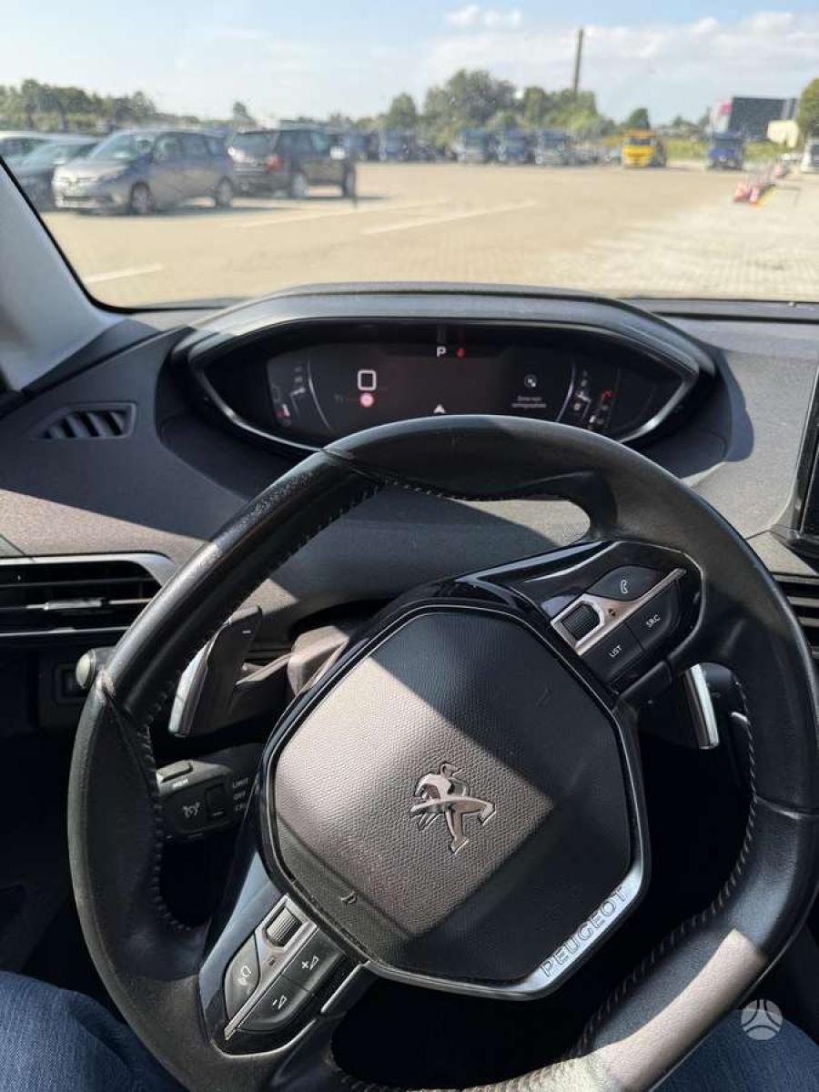 Black Peugeot 3008 2022 in Taurage, with an engine capacity of 1.20 L and mileage of 96 thousand km for 13068 €, photo 20 on AUTOMOTO.COM.LV