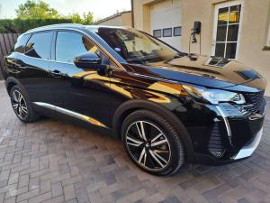 Black Peugeot 3008 2022 in Kaunas, with an engine capacity of 1.60 L and mileage of 80 thousand km for 21478 €, photo  on AUTOMOTO.COM.LV