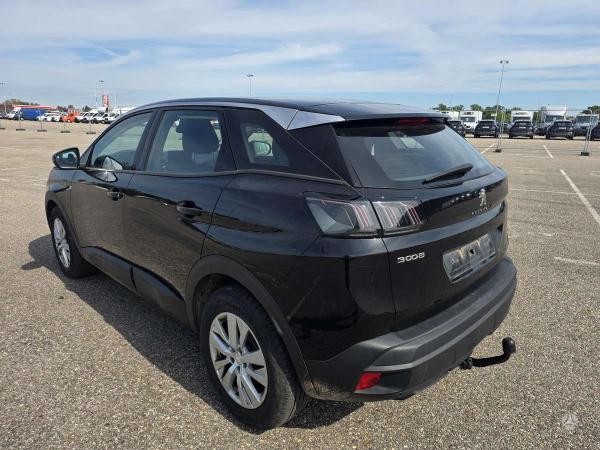 Black Peugeot 3008 2022 in Vilnius, with an engine capacity of 1.20 L and mileage of 141 thousand km for 13200 €, photo 5 on AUTOMOTO.COM.LV