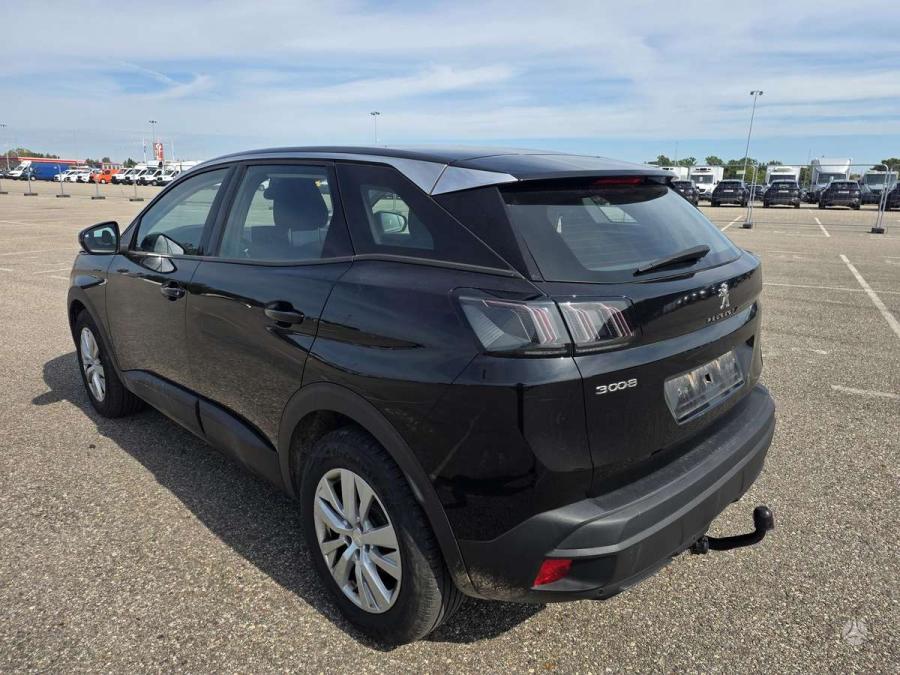 Melns Peugeot 3008 2022 Viļņa, ar dzinēja tilpumu 1.20 L un nobraukumu 141 tūkst. km par 13200 €, foto 5 vietnē AUTOMOTO.COM.LV