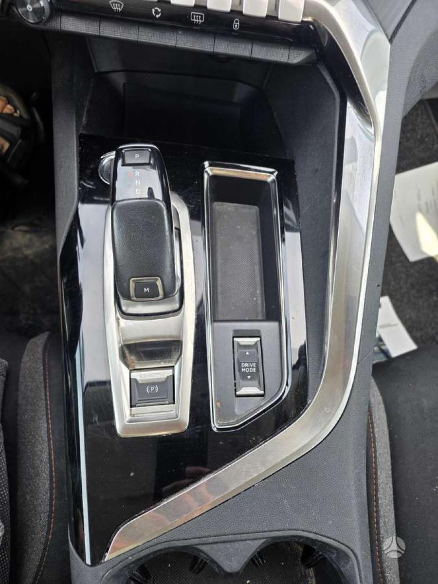 Melns Peugeot 3008 2022 Viļņa, ar dzinēja tilpumu 1.20 L un nobraukumu 141 tūkst. km par 13200 €, foto 13 vietnē AUTOMOTO.COM.LV