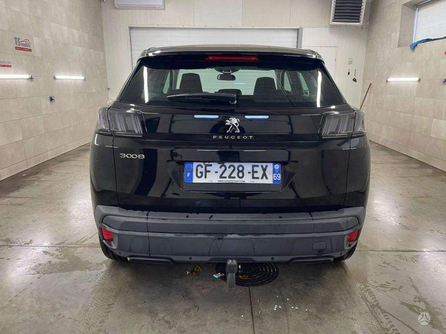 Black Peugeot 3008 2022 in Marijampole, with an engine capacity of 1.20 L and mileage of 162 thousand km for 13740 €, photo 6 on AUTOMOTO.COM.LV