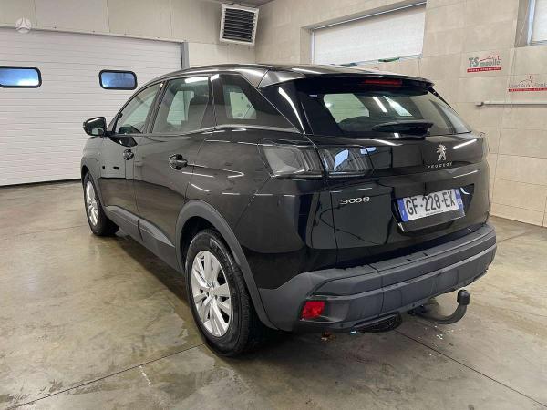 Black Peugeot 3008 2022 in Marijampole, with an engine capacity of 1.20 L and mileage of 162 thousand km for 13740 €, photo 7 on AUTOMOTO.COM.LV