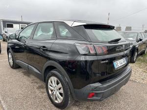 Black Peugeot 3008 2022 in Vilnius, with an engine capacity of 1.50 L and mileage of 174 thousand km for 13309 €, photo 5 on AUTOMOTO.COM.LV