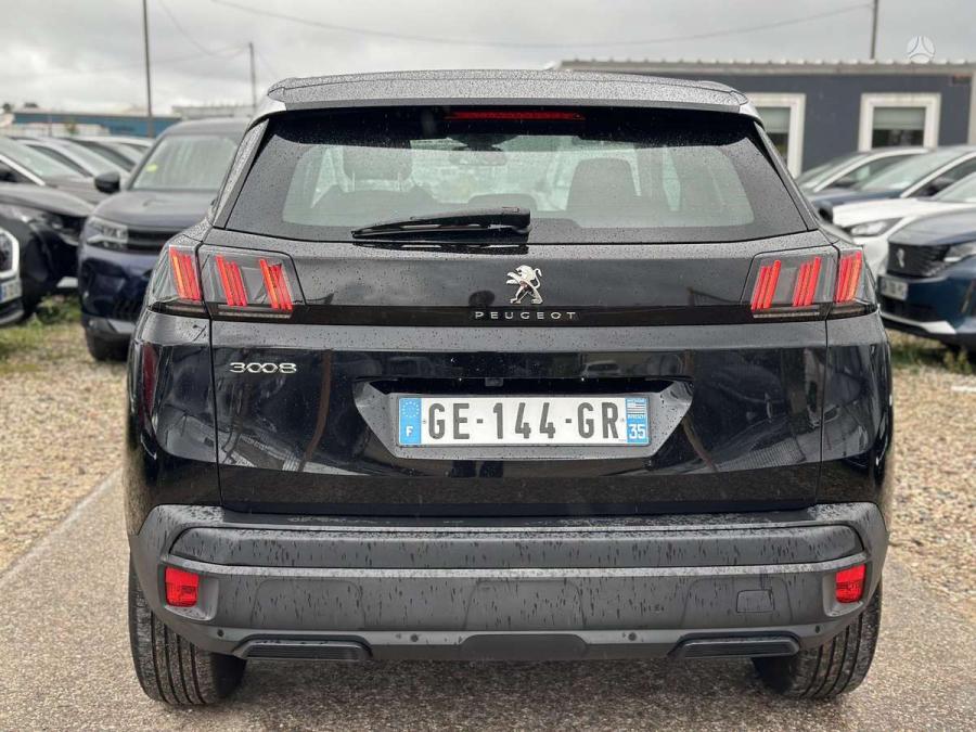 Black Peugeot 3008 2022 in Vilnius, with an engine capacity of 1.50 L and mileage of 174 thousand km for 13309 €, photo 6 on AUTOMOTO.COM.LV