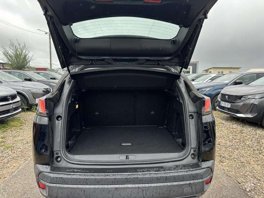 Black Peugeot 3008 2022 in Vilnius, with an engine capacity of 1.50 L and mileage of 174 thousand km for 13309 €, photo 9 on AUTOMOTO.COM.LV