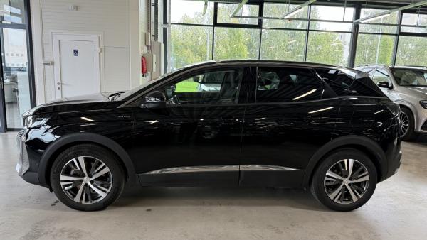 Melns Peugeot 3008 2022 Rīga, ar dzinēja tilpumu 1.60 L un nobraukumu 39 tūkst. km par 19900 €, foto  vietnē AUTOMOTO.COM.LV