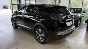 Black Peugeot 3008 2022 in Riga, with an engine capacity of 1.60 L and mileage of 39 thousand km for 19900 €, photo 4 on AUTOMOTO.COM.LV