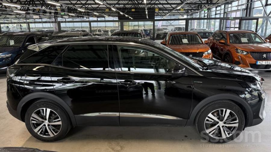 Black Peugeot 3008 2022 in Riga, with an engine capacity of 1.60 L and mileage of 39 thousand km for 19900 €, photo 7 on AUTOMOTO.COM.LV