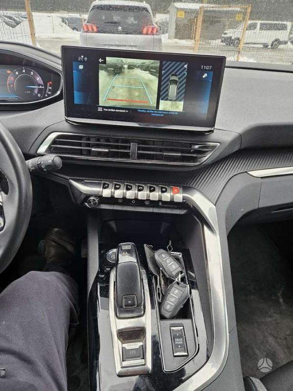 Melns Peugeot 3008 2023 Viļņa, ar dzinēja tilpumu 1.20 L un nobraukumu 157 tūkst. km par 14157 €, foto 11 vietnē AUTOMOTO.COM.LV