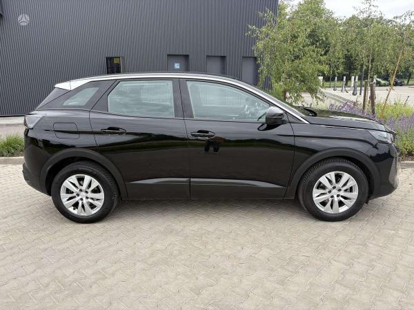 Black Peugeot 3008 2023 in Kaunas, with an engine capacity of 1.50 L and mileage of 178 thousand km for 14800 €, photo 1 on AUTOMOTO.COM.LV