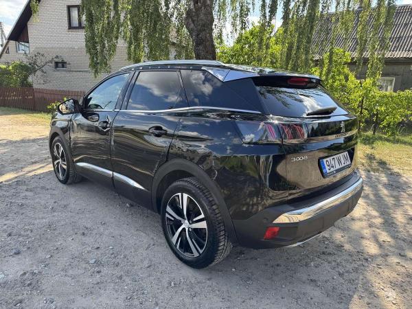 Black Peugeot 3008 2023 in Kaunas, with an engine capacity of 1.20 L and mileage of 50 thousand km for 11400 €, photo 3 on AUTOMOTO.COM.LV