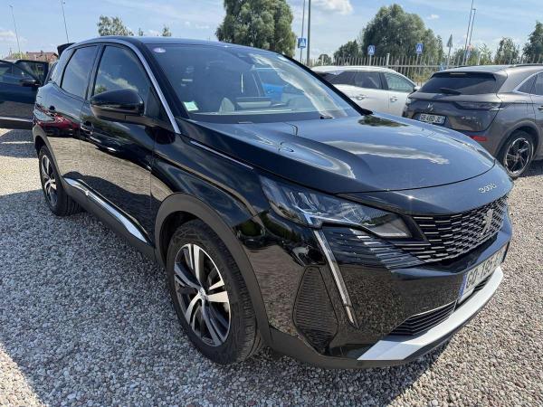 Black Peugeot 3008 2023 in Marijampole, with an engine capacity of 1.20 L and mileage of 133 thousand km for 17176 €, photo 3 on AUTOMOTO.COM.LV