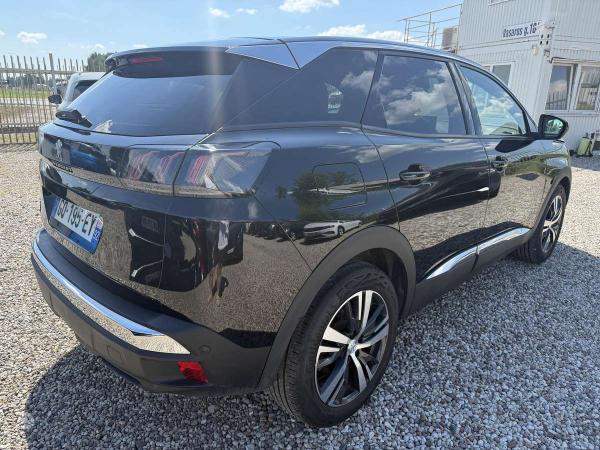 Black Peugeot 3008 2023 in Marijampole, with an engine capacity of 1.20 L and mileage of 133 thousand km for 17176 €, photo 5 on AUTOMOTO.COM.LV