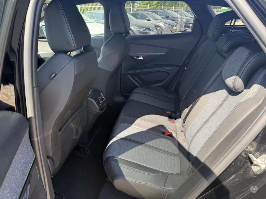 Melns Peugeot 3008 2023 Marijampole, ar dzinēja tilpumu 1.20 L un nobraukumu 133 tūkst. km par 17176 €, foto 26 vietnē AUTOMOTO.COM.LV
