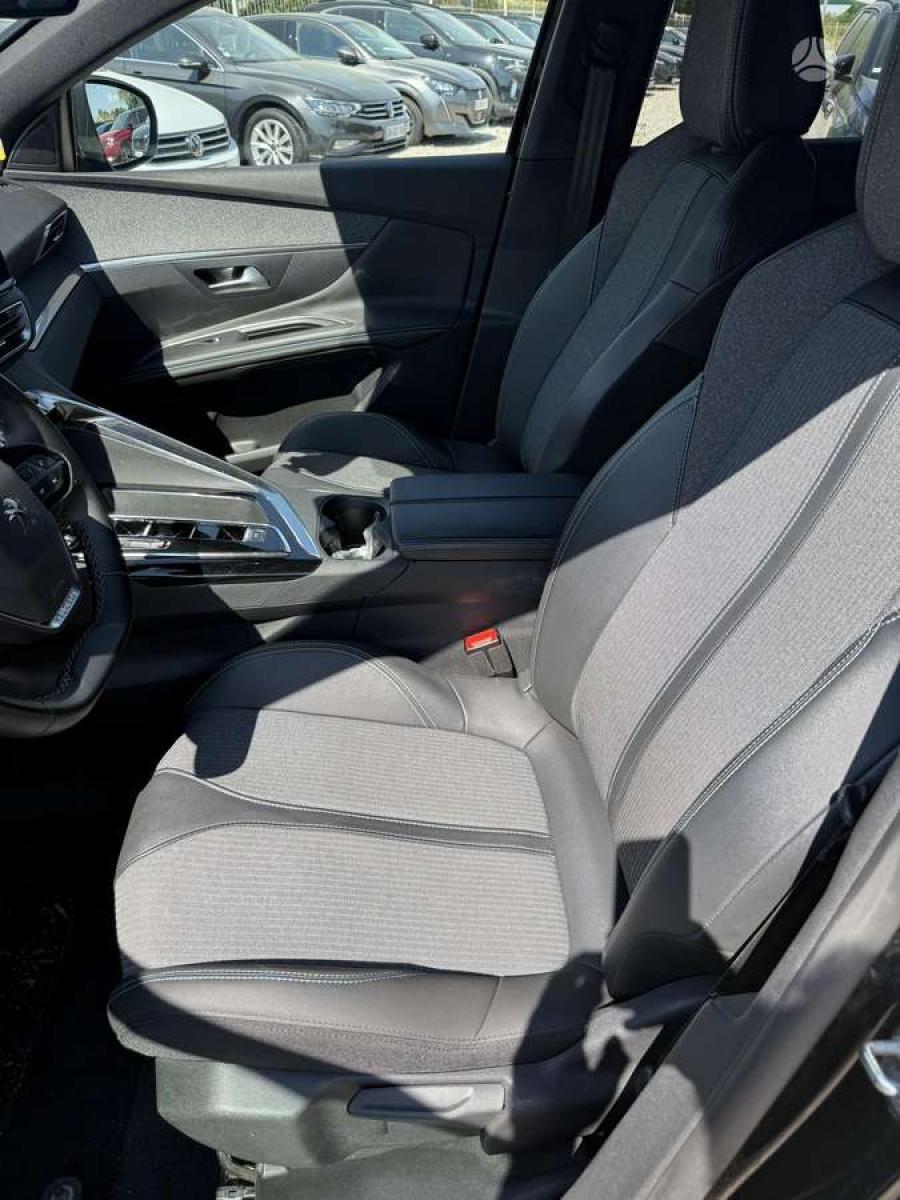 Melns Peugeot 3008 2023 Marijampole, ar dzinēja tilpumu 1.20 L un nobraukumu 133 tūkst. km par 17176 €, foto 28 vietnē AUTOMOTO.COM.LV