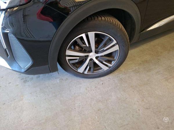 Melns Peugeot 3008 2023 Šauļi, ar dzinēja tilpumu 1.20 L un nobraukumu 135 tūkst. km par 17900 €, foto 4 vietnē AUTOMOTO.COM.LV