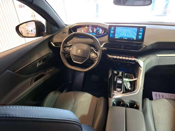 Melns Peugeot 3008 2023 Šauļi, ar dzinēja tilpumu 1.20 L un nobraukumu 135 tūkst. km par 17900 €, foto 5 vietnē AUTOMOTO.COM.LV