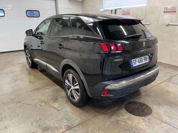 Black Peugeot 3008 2023 in Marijampole, with an engine capacity of 1.20 L and mileage of 126 thousand km for 15718 €, photo 4 on AUTOMOTO.COM.LV