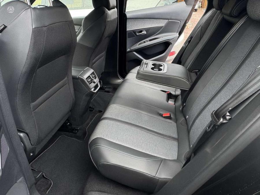 Black Peugeot 3008 2023 in Kaunas, with an engine capacity of 1.50 L and mileage of 160 thousand km for 16450 €, photo 15 on AUTOMOTO.COM.LV