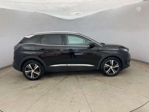Black Peugeot 3008 2023 in Vilnius, with an engine capacity of 1.20 L and mileage of 103 thousand km for 16335 €, photo 4 on AUTOMOTO.COM.LV