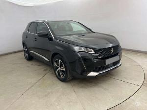 Black Peugeot 3008 2023 in Vilnius, with an engine capacity of 1.20 L and mileage of 103 thousand km for 16335 €, photo 5 on AUTOMOTO.COM.LV
