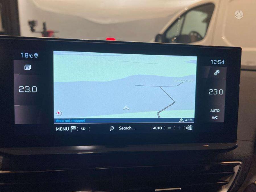 Black Peugeot 3008 2023 in Vilnius, with an engine capacity of 1.20 L and mileage of 103 thousand km for 16335 €, photo 11 on AUTOMOTO.COM.LV
