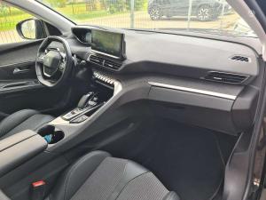 Black Peugeot 3008 2023 in Siauliai, with an engine capacity of 1.60 L and mileage of 114 thousand km for 18900 €, photo 20 on AUTOMOTO.COM.LV