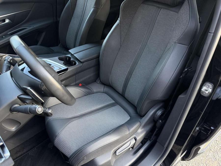 Black Peugeot 3008 2023 in Siauliai, with an engine capacity of 0.00 L and mileage of 136 thousand km for 17880 €, photo 13 on AUTOMOTO.COM.LV