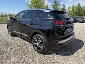 Black Peugeot 3008 2023 in Marijampole, with an engine capacity of 1.20 L and mileage of 153 thousand km for 16329 €, photo 6 on AUTOMOTO.COM.LV