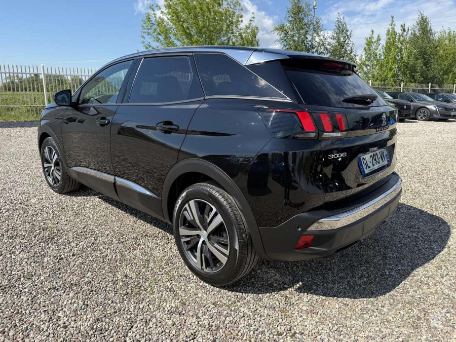 Black Peugeot 3008 2023 in Marijampole, with an engine capacity of 1.20 L and mileage of 153 thousand km for 16329 €, photo 6 on AUTOMOTO.COM.LV