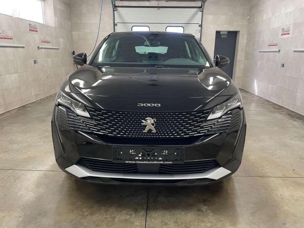 Black Peugeot 3008 2023 in Marijampole, with an engine capacity of 1.20 L and mileage of 60 thousand km for 15488 €, photo 3 on AUTOMOTO.COM.LV