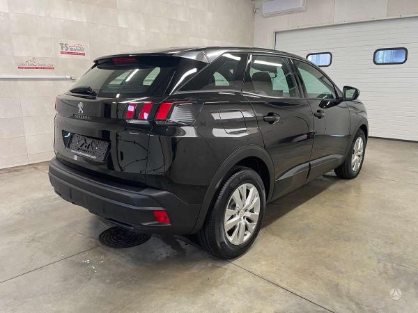 Black Peugeot 3008 2023 in Marijampole, with an engine capacity of 1.20 L and mileage of 60 thousand km for 15488 €, photo 5 on AUTOMOTO.COM.LV