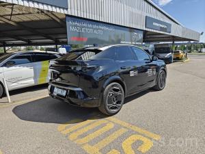 Melns Peugeot 3008 2026 Rīga, ar dzinēja tilpumu 1.20 L un nobraukumu 2 tūkst. km par 47800 €, foto 5 vietnē AUTOMOTO.COM.LV