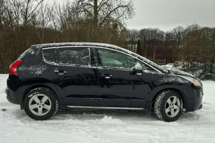 Black Peugeot 3008 2010 in Kaunas, with an engine capacity of 1.60 L and mileage of 270 thousand km for 3099 €, photo 4 on AUTOMOTO.COM.LV