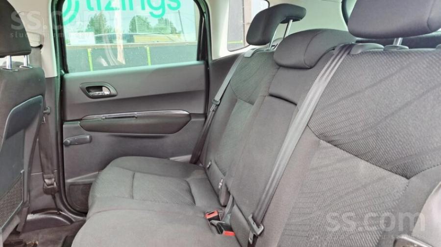 Melns Peugeot 3008 2010 Rīga, ar dzinēja tilpumu 1.60 L un nobraukumu 193 tūkst. km par 3500 €, foto 4 vietnē AUTOMOTO.COM.LV