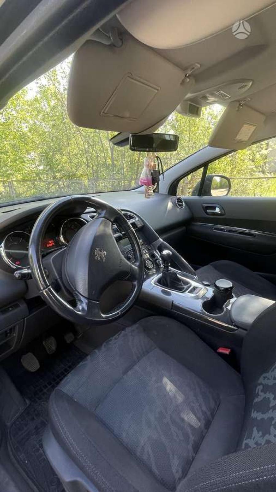 Melns Peugeot 3008 2010 Šauļi, ar dzinēja tilpumu 2.00 L un nobraukumu 250 tūkst. km par 2900 €, foto 7 vietnē AUTOMOTO.COM.LV