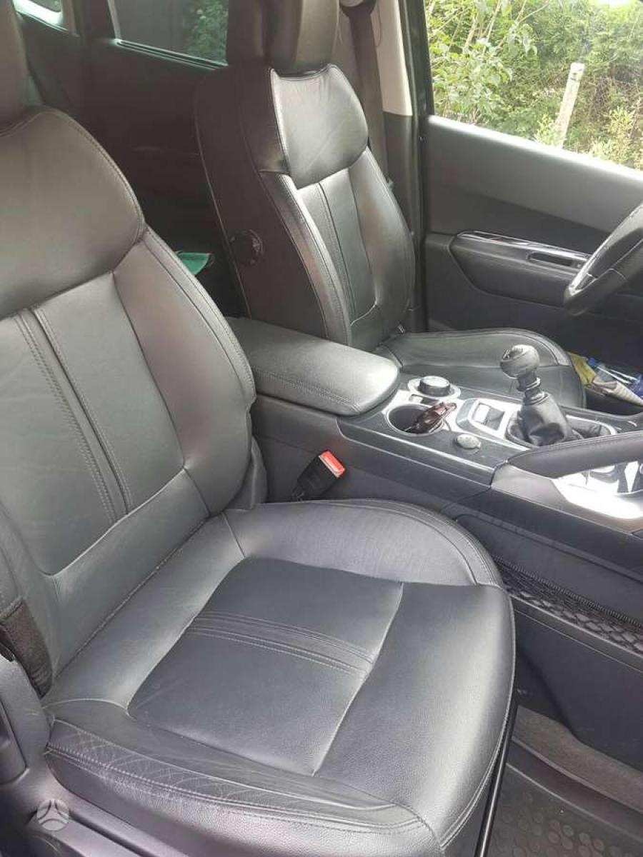 Melns Peugeot 3008 2011 Elektrėnai, ar dzinēja tilpumu 2.00 L un nobraukumu 260 tūkst. km par 2350 €, foto 8 vietnē AUTOMOTO.COM.LV
